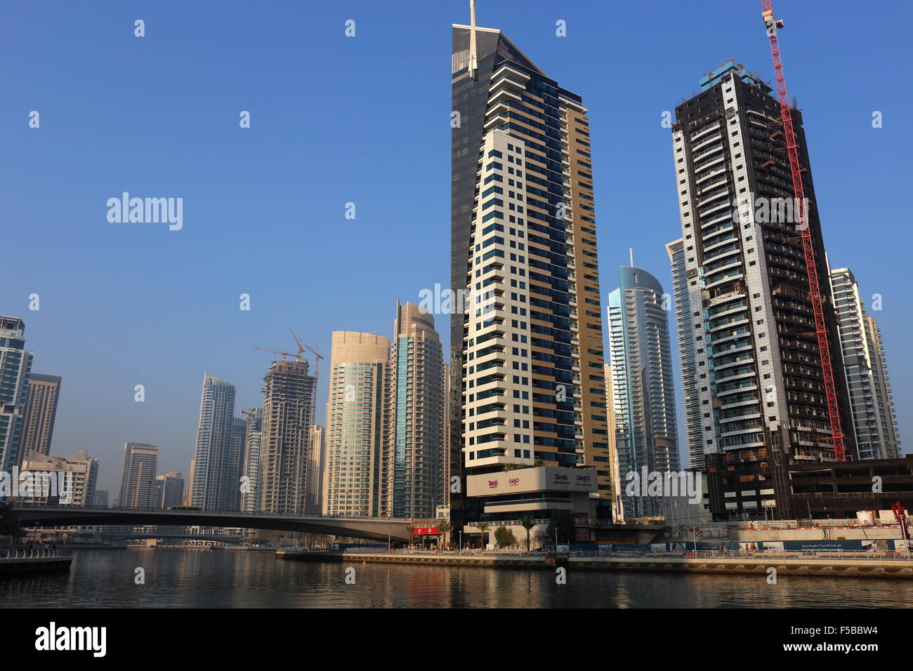 High rise building dubai hi-res stock photography and images - Alamy