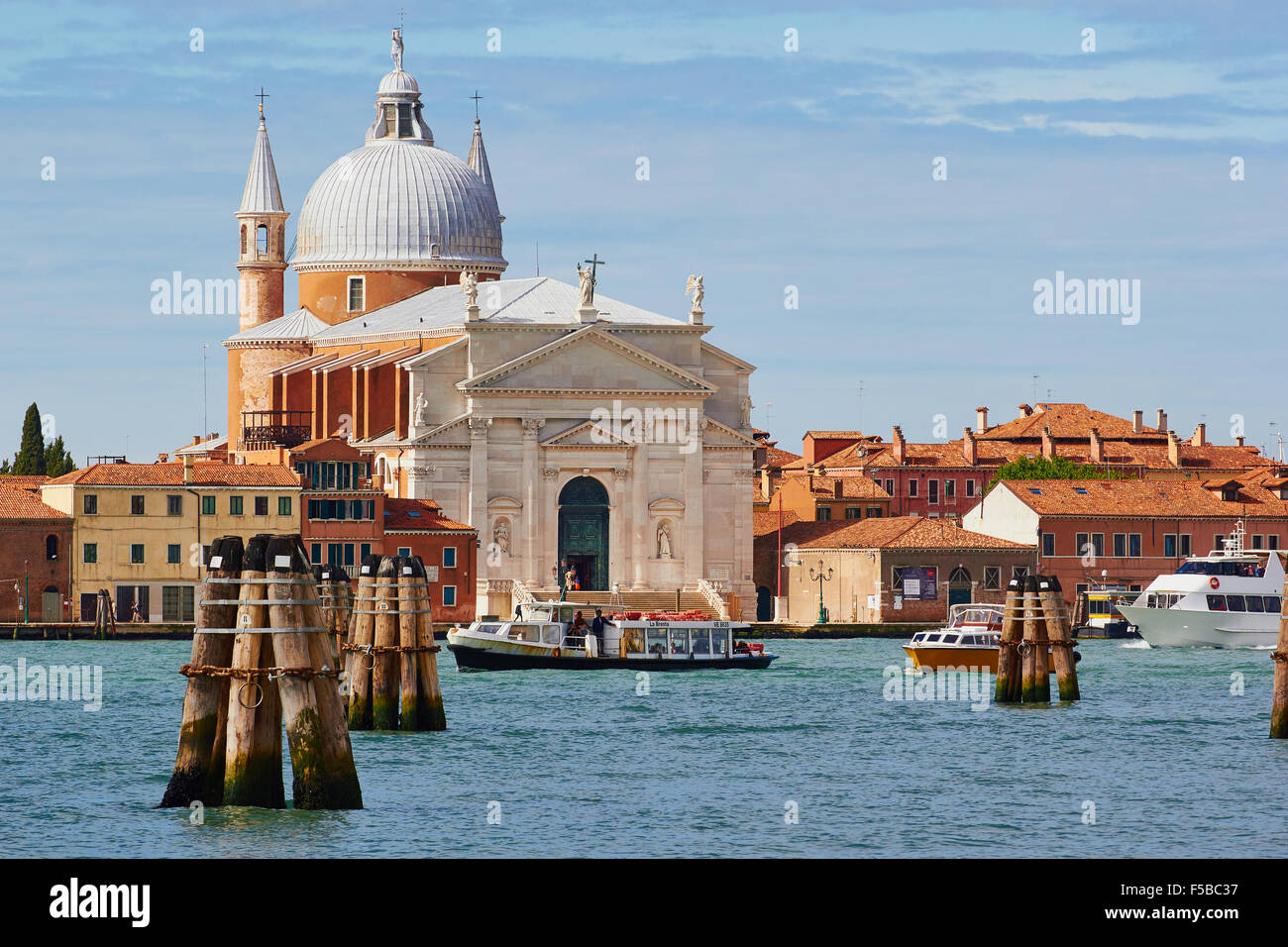 Giudecca island hi-res stock photography and images - Alamy