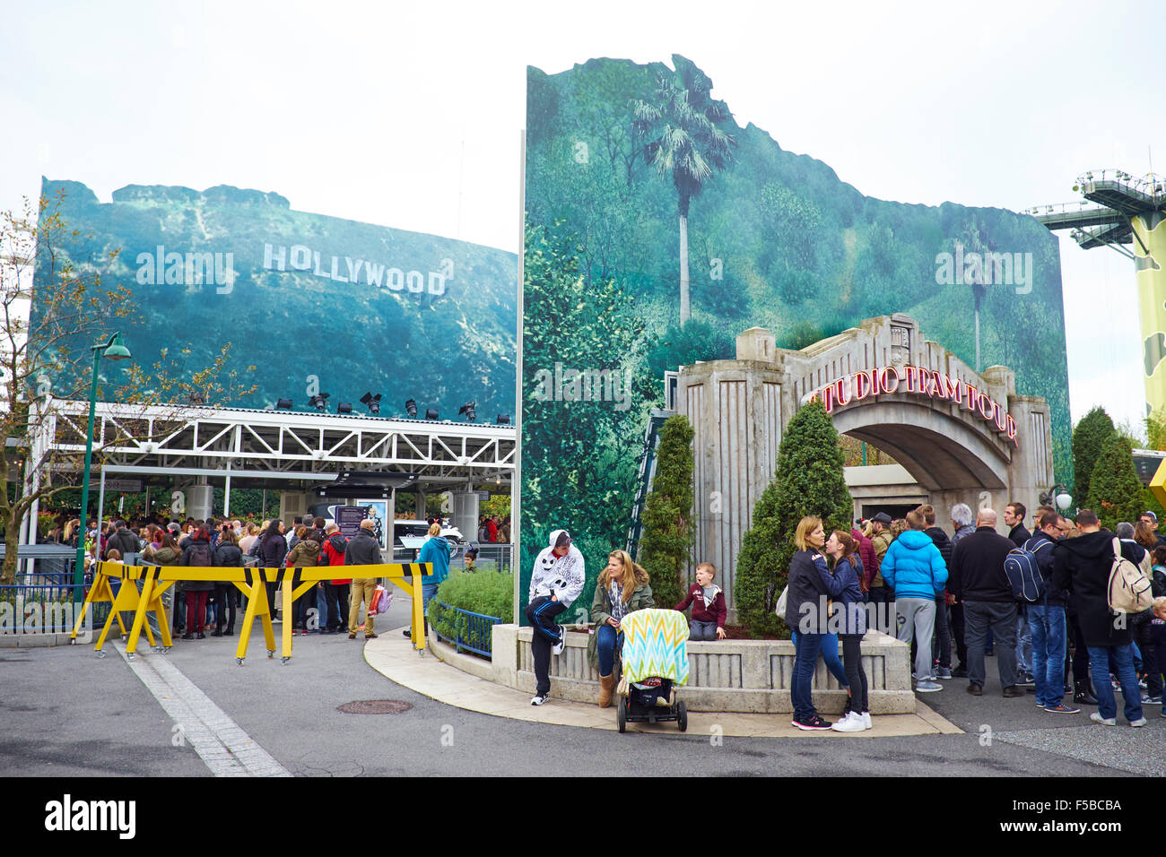Disneyland entrance queue hi-res stock photography and images - Alamy
