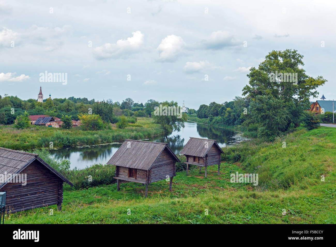 Traditional Wooden Houses, Suzdal Stock Photo - Alamy
