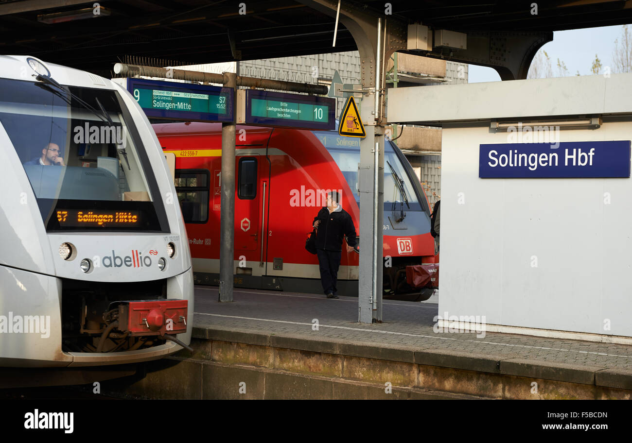Solingen HBF railway station, North Rhine-Westphalia, Germany Stock ...