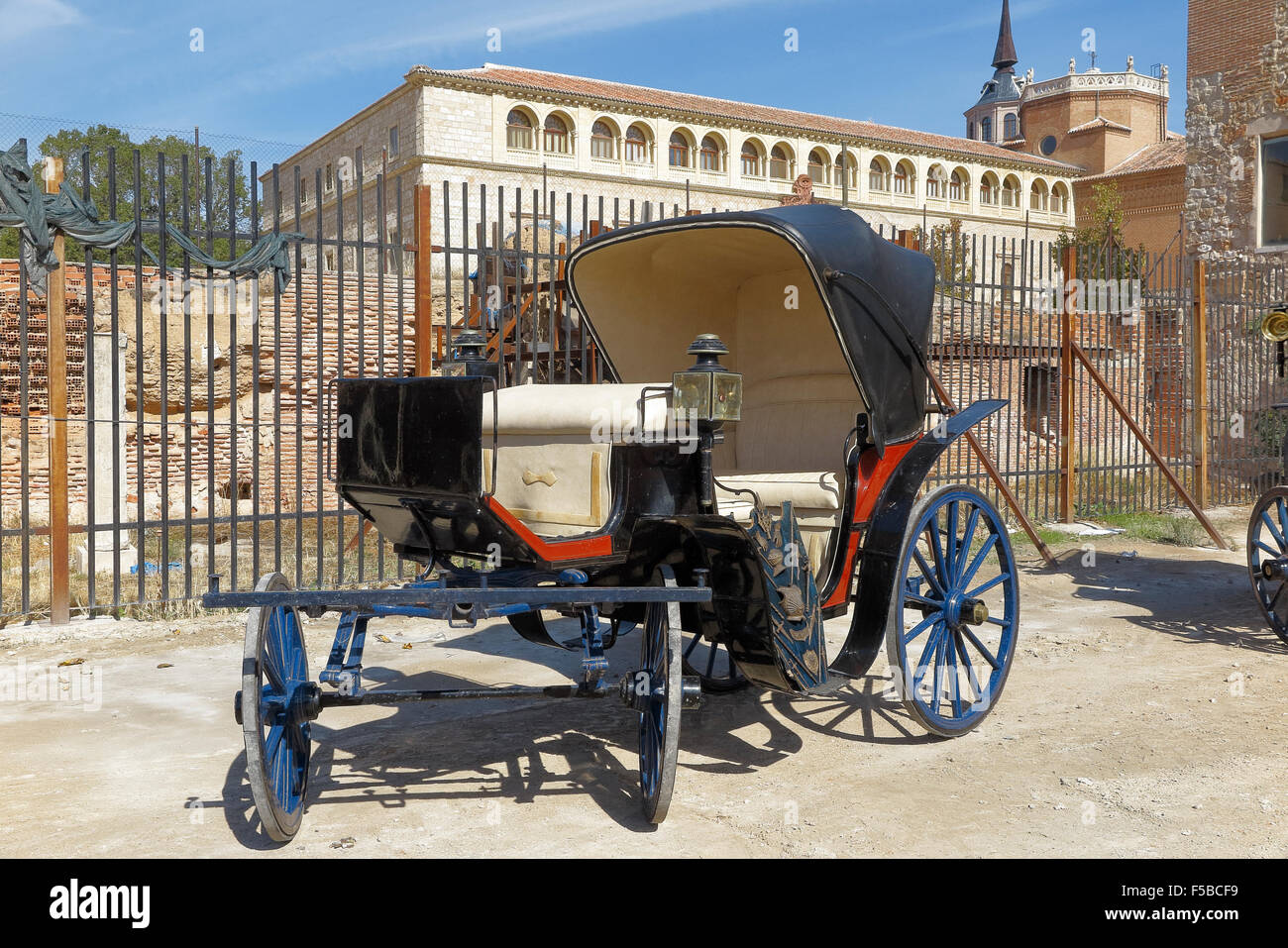 Carriage and chariots hi-res stock photography and images - Alamy