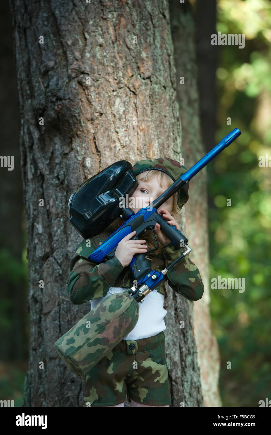 photo of little girl with rifle Stock Photo - Alamy