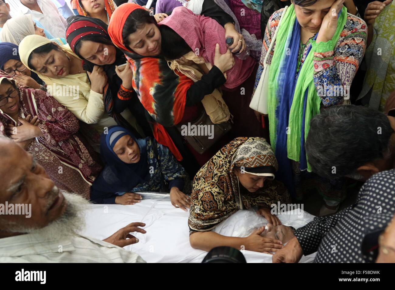 Hospital icu dead hi-res stock photography and images - Alamy