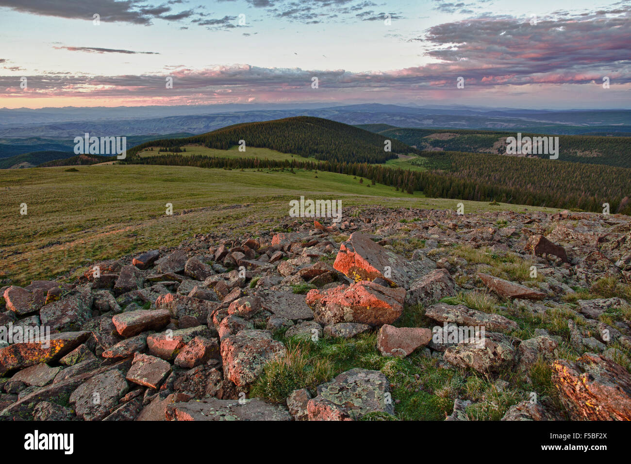 000 feet in elevation hi-res stock photography and images - Alamy