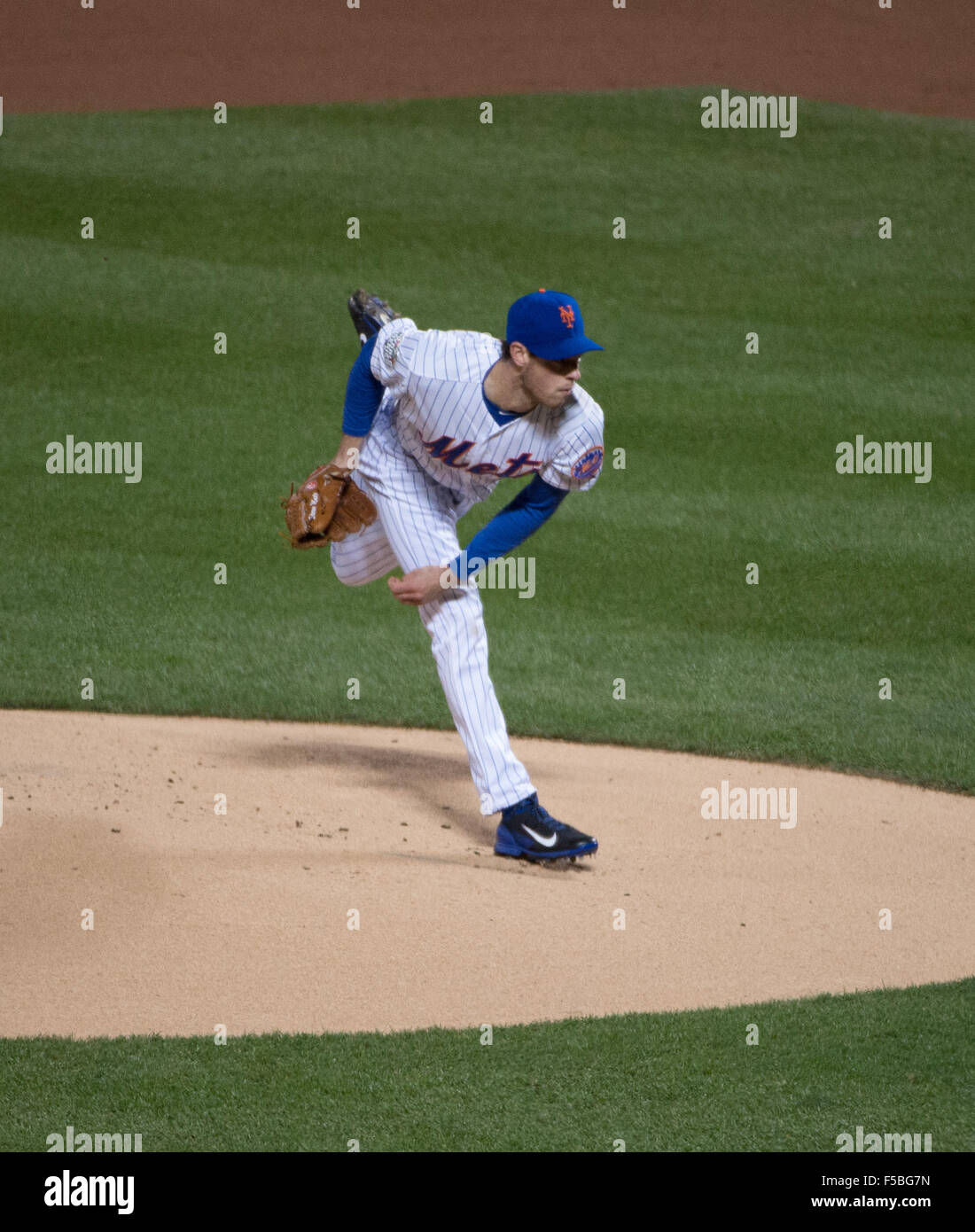 New York, NY, USA. 31st Oct, 2015. New York Mets starting pitcher ...