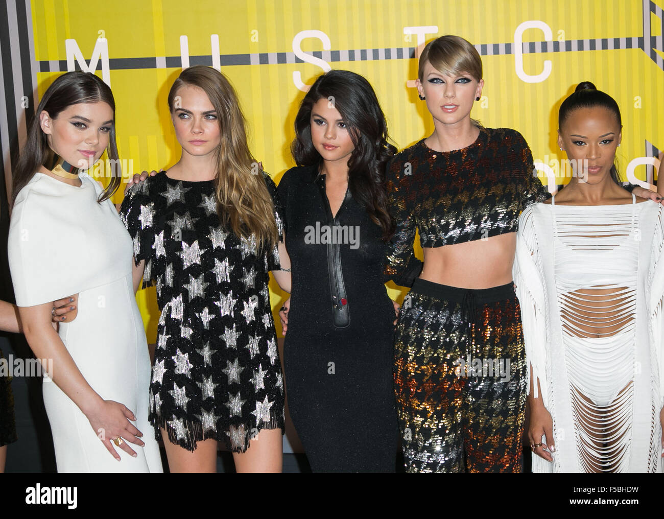 Celebrities attend 2015 MTV Video Music Awards at Microsoft Theater ...
