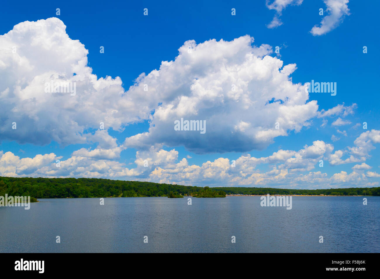 Lake Welch at Harriman state park (NY Stock Photo - Alamy