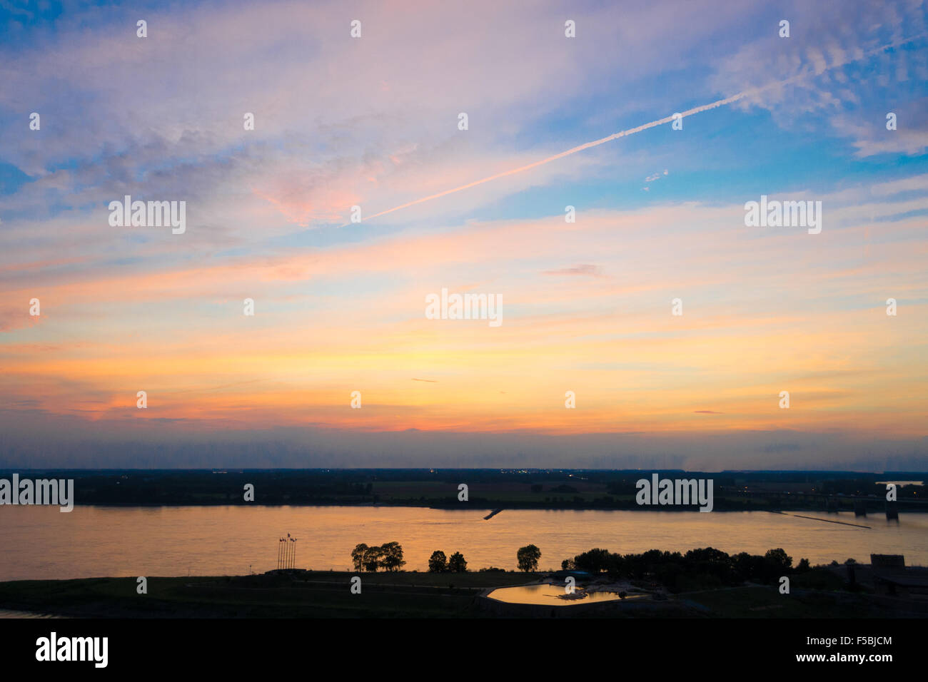 Picture of the sunset from a rooftop by the Mississippi river in ...