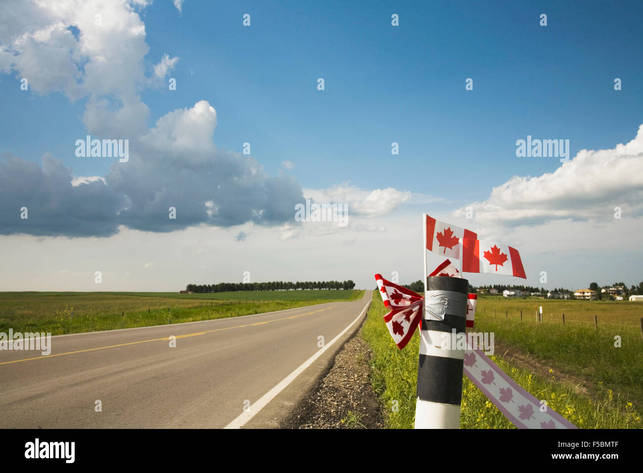 Canada flag hi-res stock photography and images - Alamy