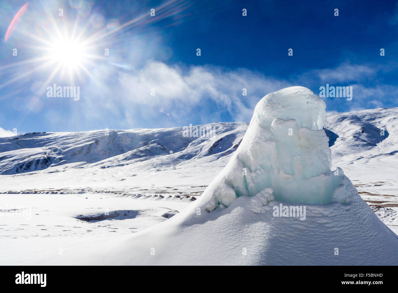 The beautiful frozen hot spring geysers of Puga under a bright sunny ...