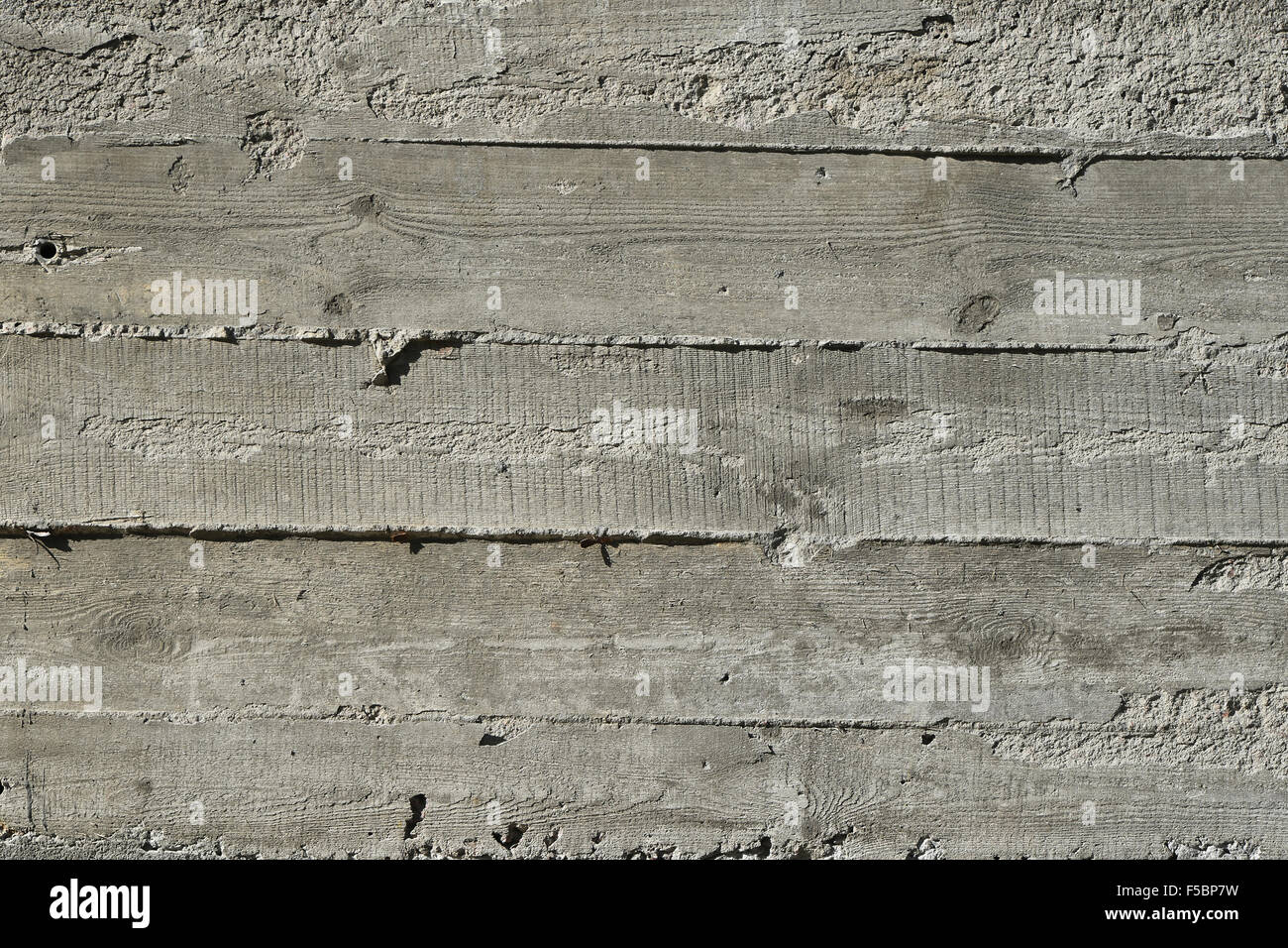 Concrete wall with wooden pattern impress from wooden form board ...