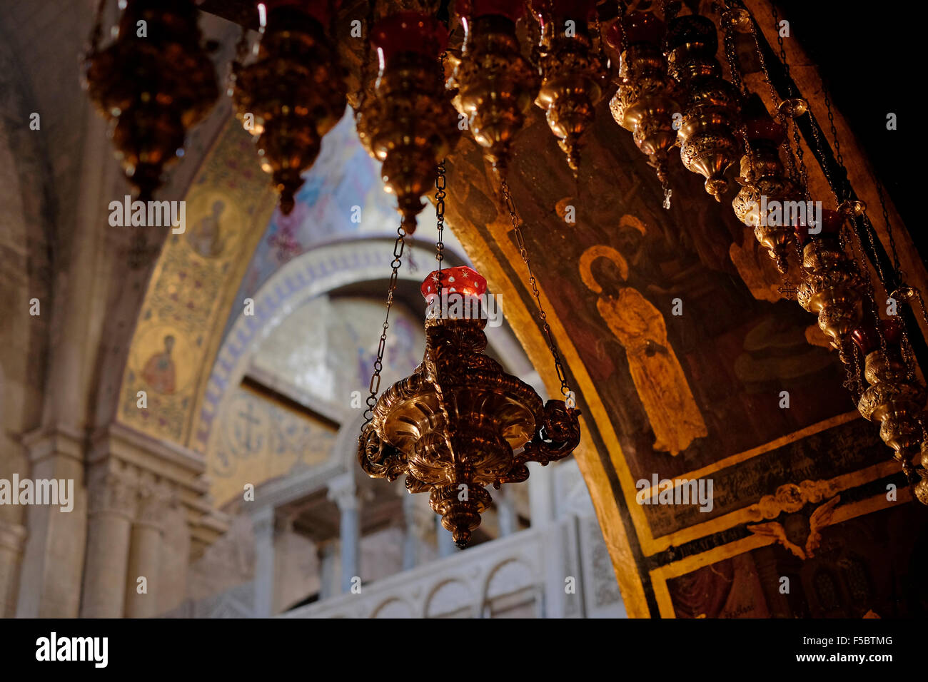 Holy sepulchre inside hi-res stock photography and images - Alamy