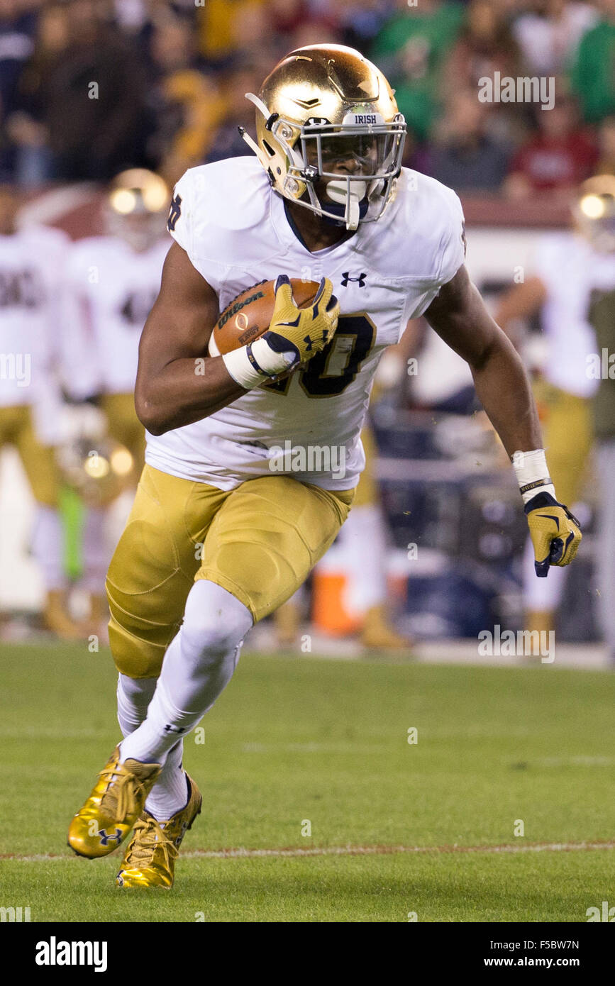 October 31, 2015: Notre Dame Fighting Irish running back C.J. Prosise ...