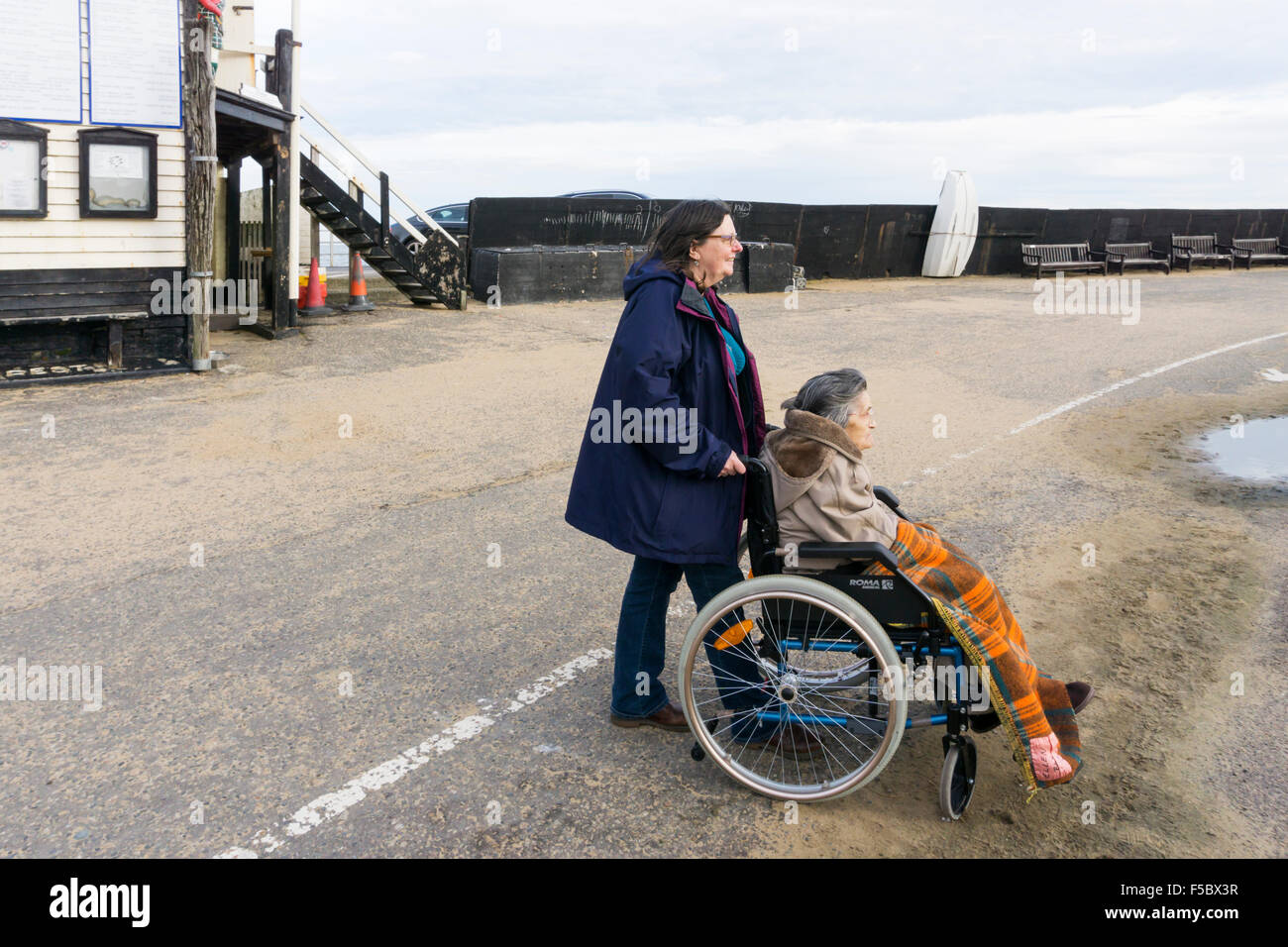95 year old woman hi-res stock photography and images - Alamy