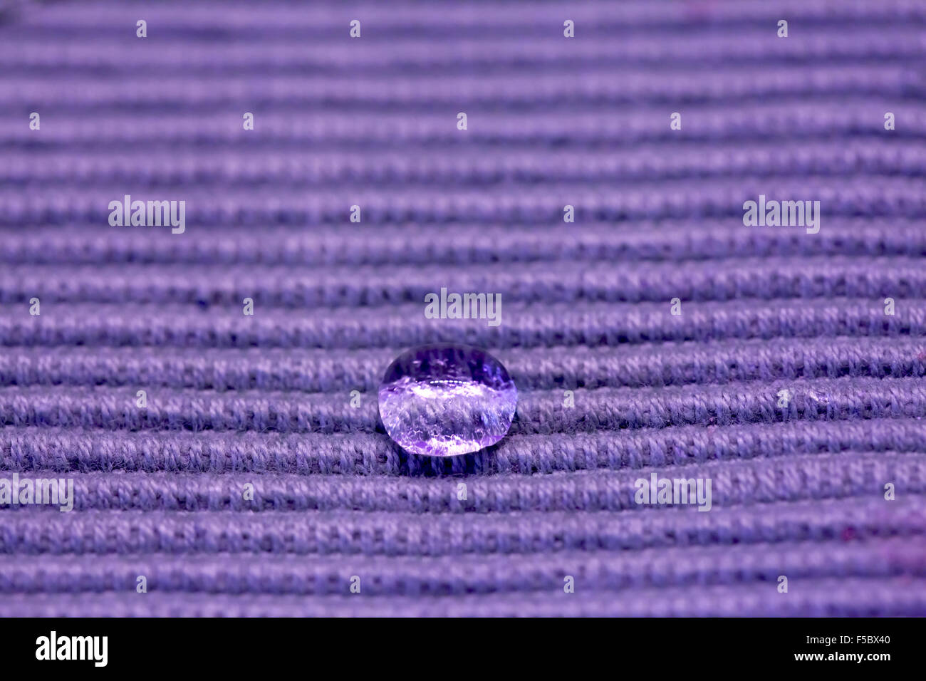 Splash cloth hi-res stock photography and images - Alamy