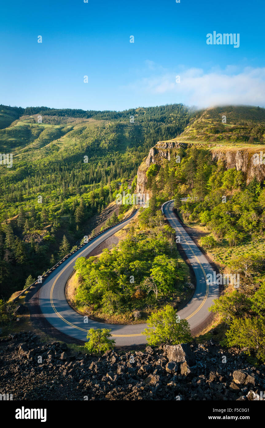 Rowena Loop on the Historic Columbia River Scenic Byway, Columbia River ...