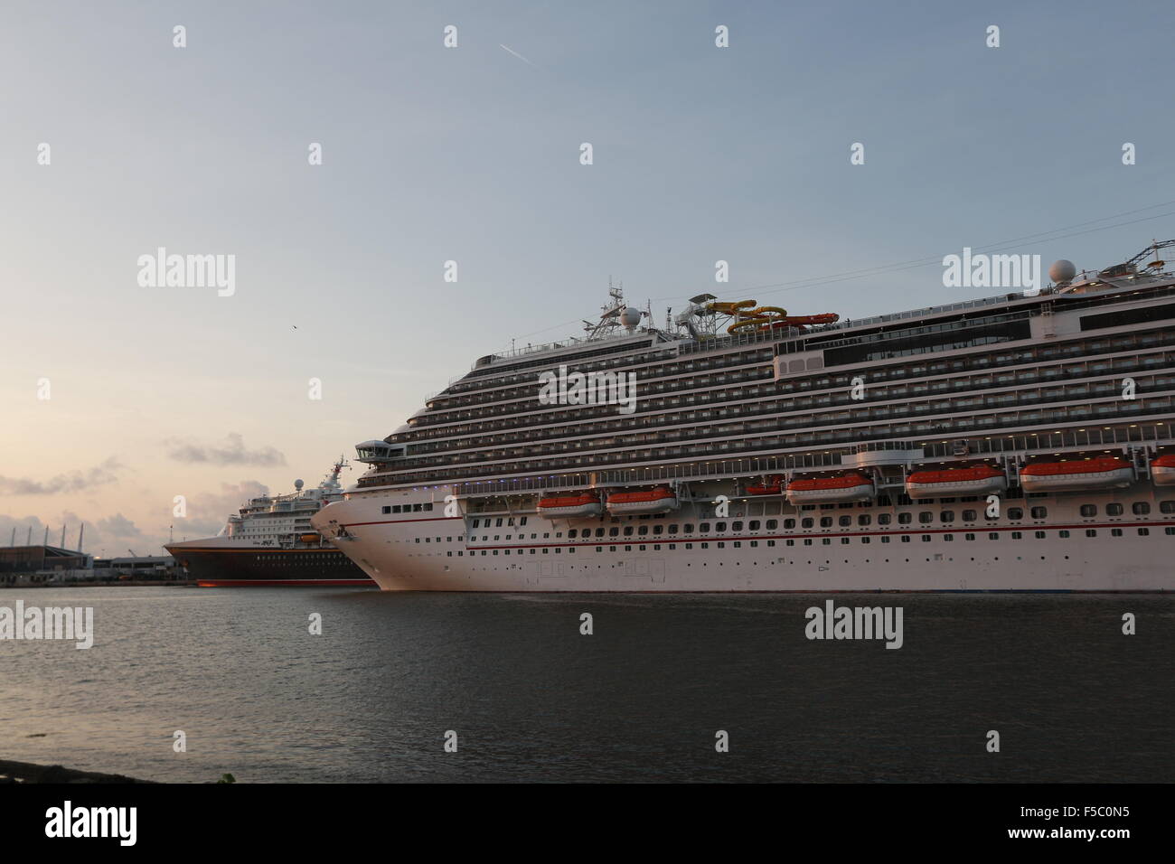 Cruise Ships Departing Miami Today – MFTZTR