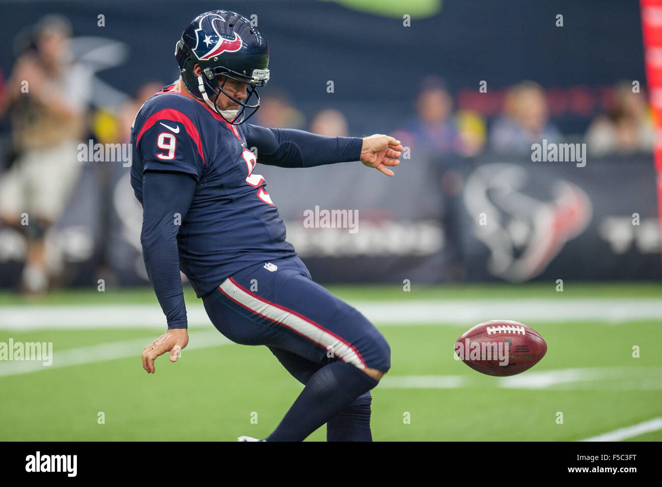 Houston, Texas, USA. 1st Nov, 2015. Houston Texans punter Shane Lechler ...