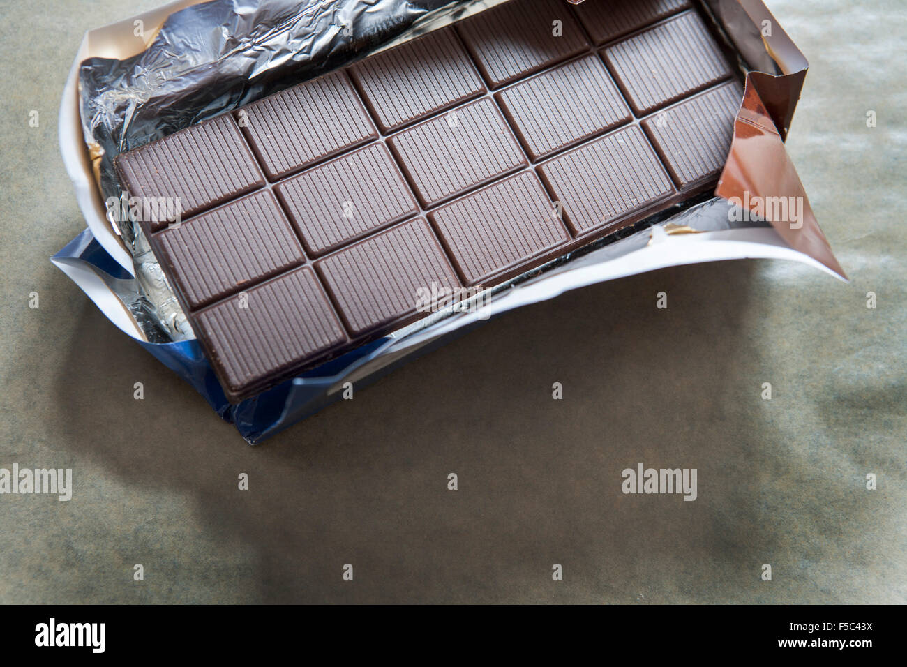 Bar of Cooking Chocolate Stock Photo - Alamy