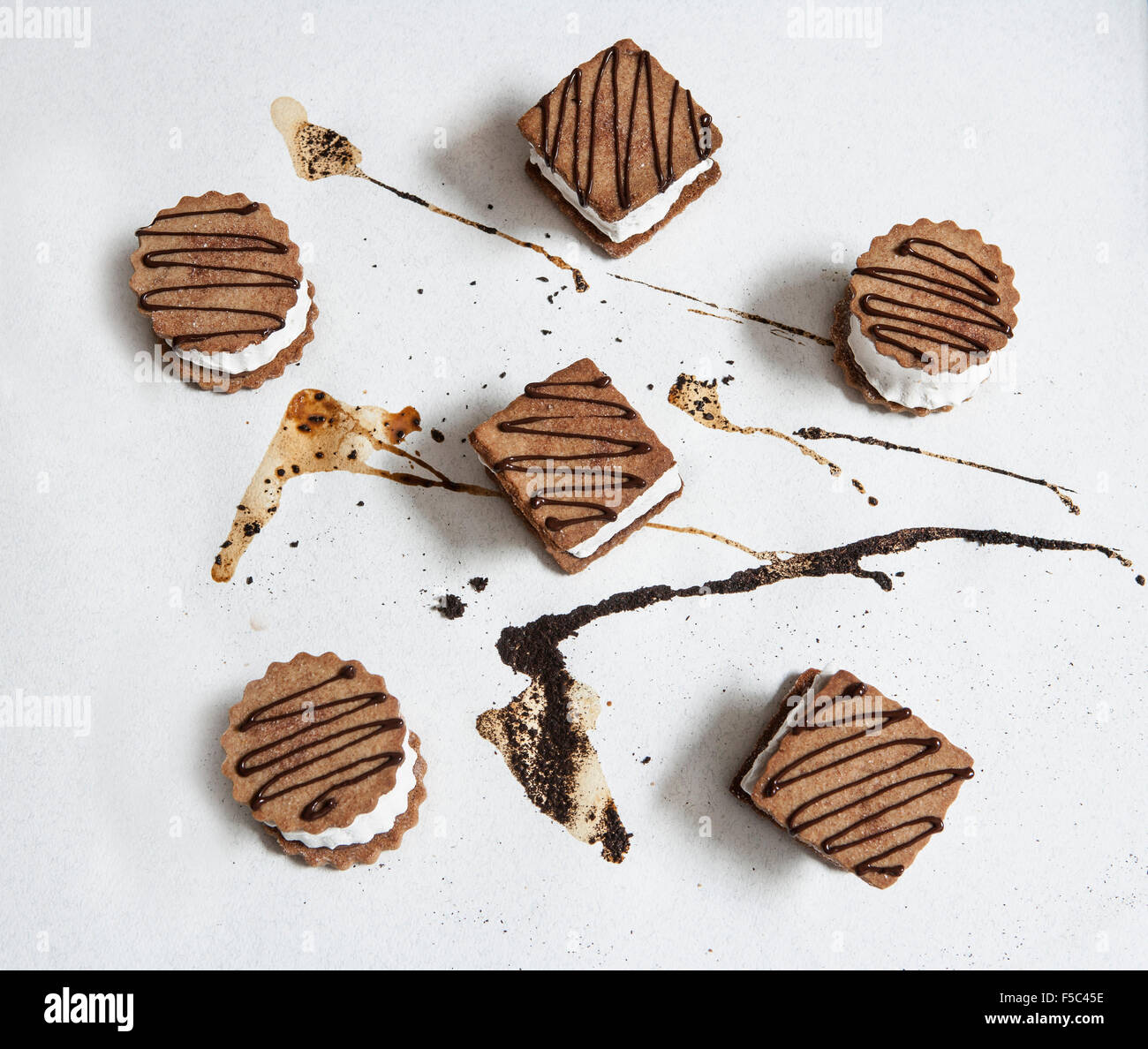 Round and Square S'mores Drizzled in Chocolate Stock Photo - Alamy