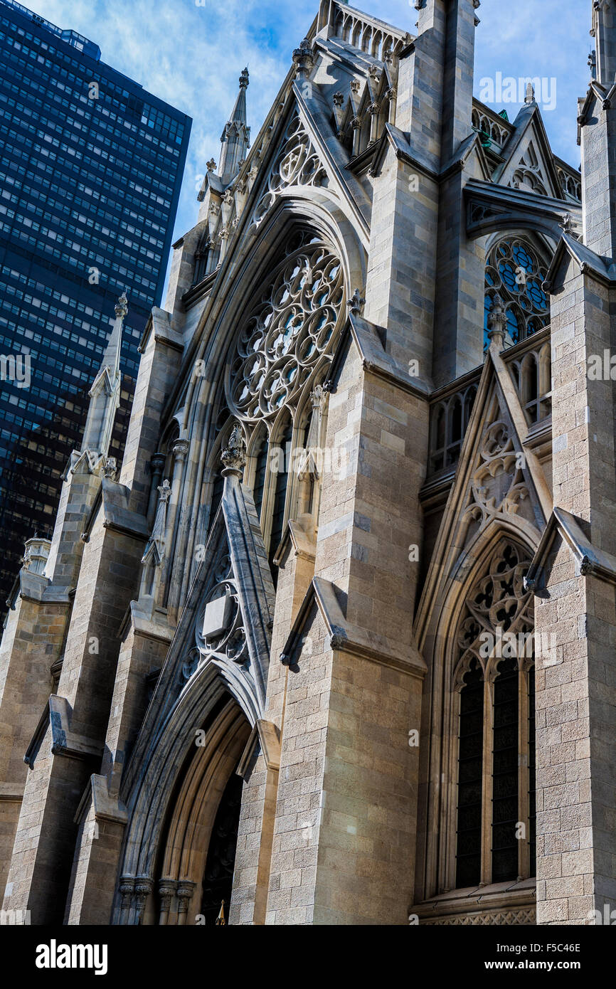 Entrance, Saint Patrick's Cathedral, New York City, USA Stock Photo - Alamy