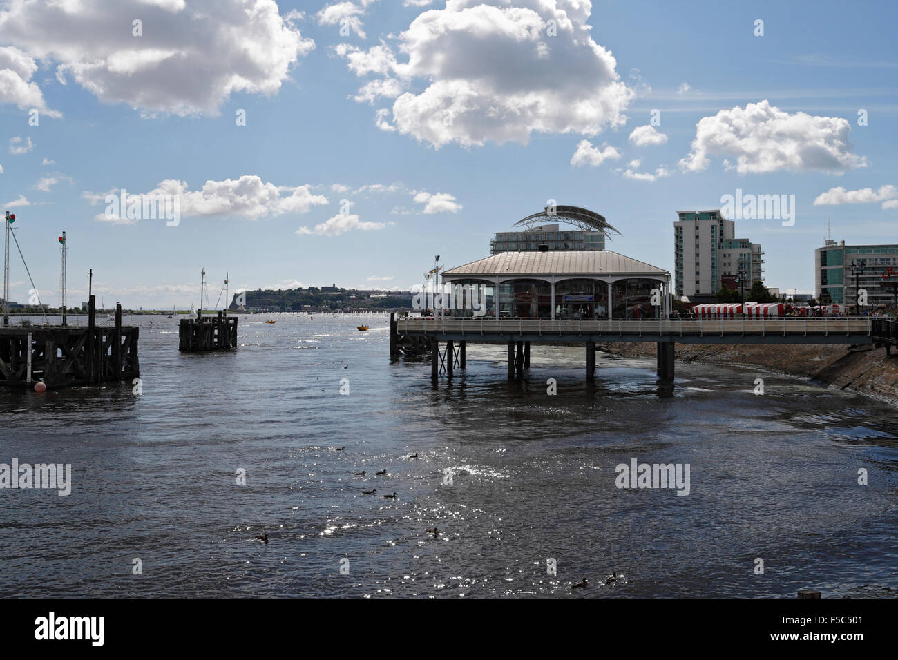 Restaurant cardiff bay hi-res stock photography and images - Alamy