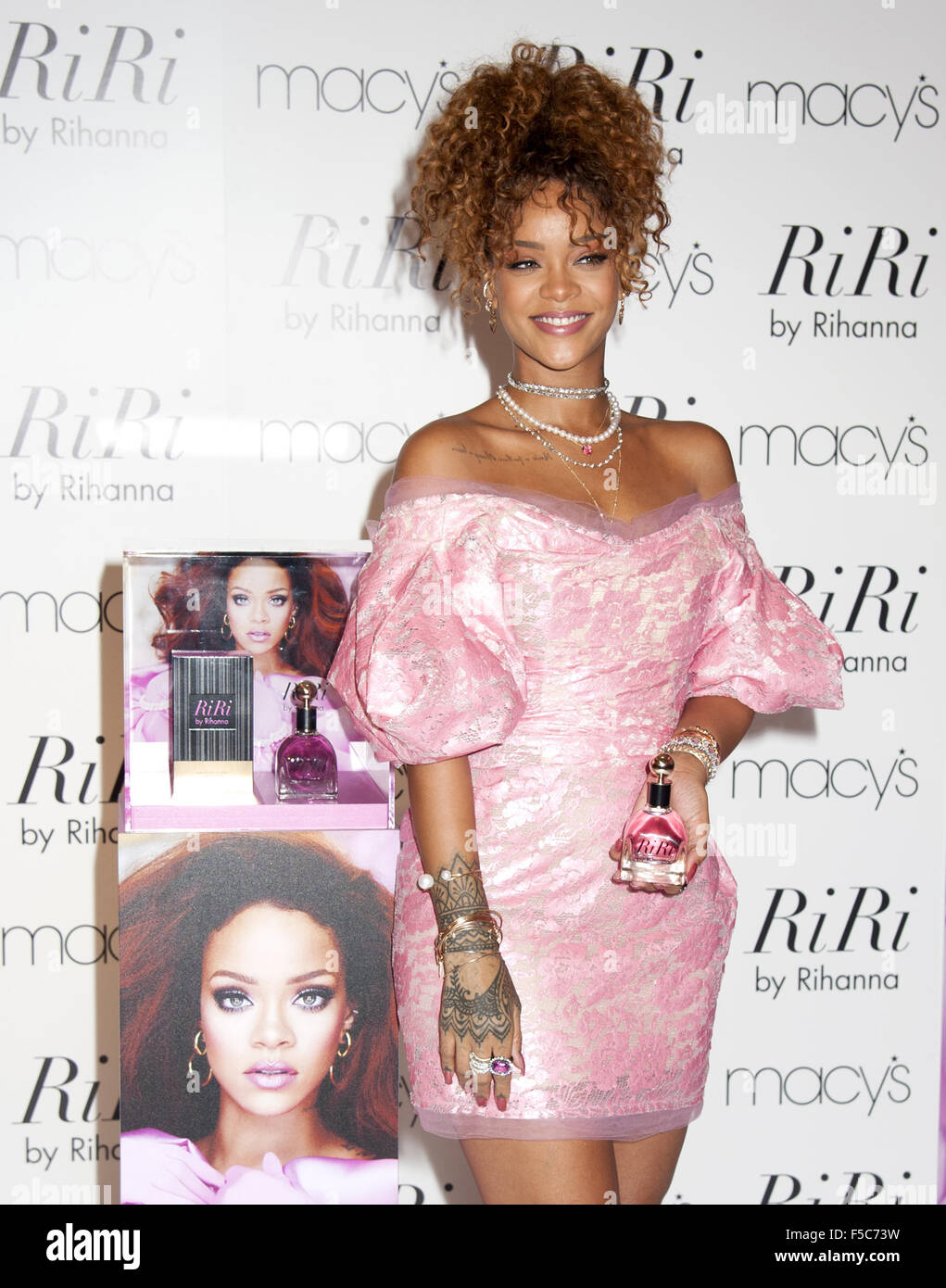 Rihanna Launches Her New Fragrance RiRi at Macys Brooklyn Featuring ...