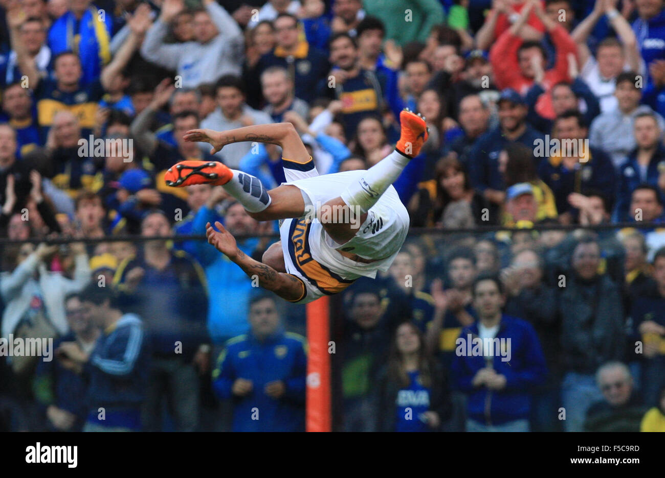 Buenos Aires, Argentina. 1st Nov, 2015. Boca Juniors' Fabian Monzon ...