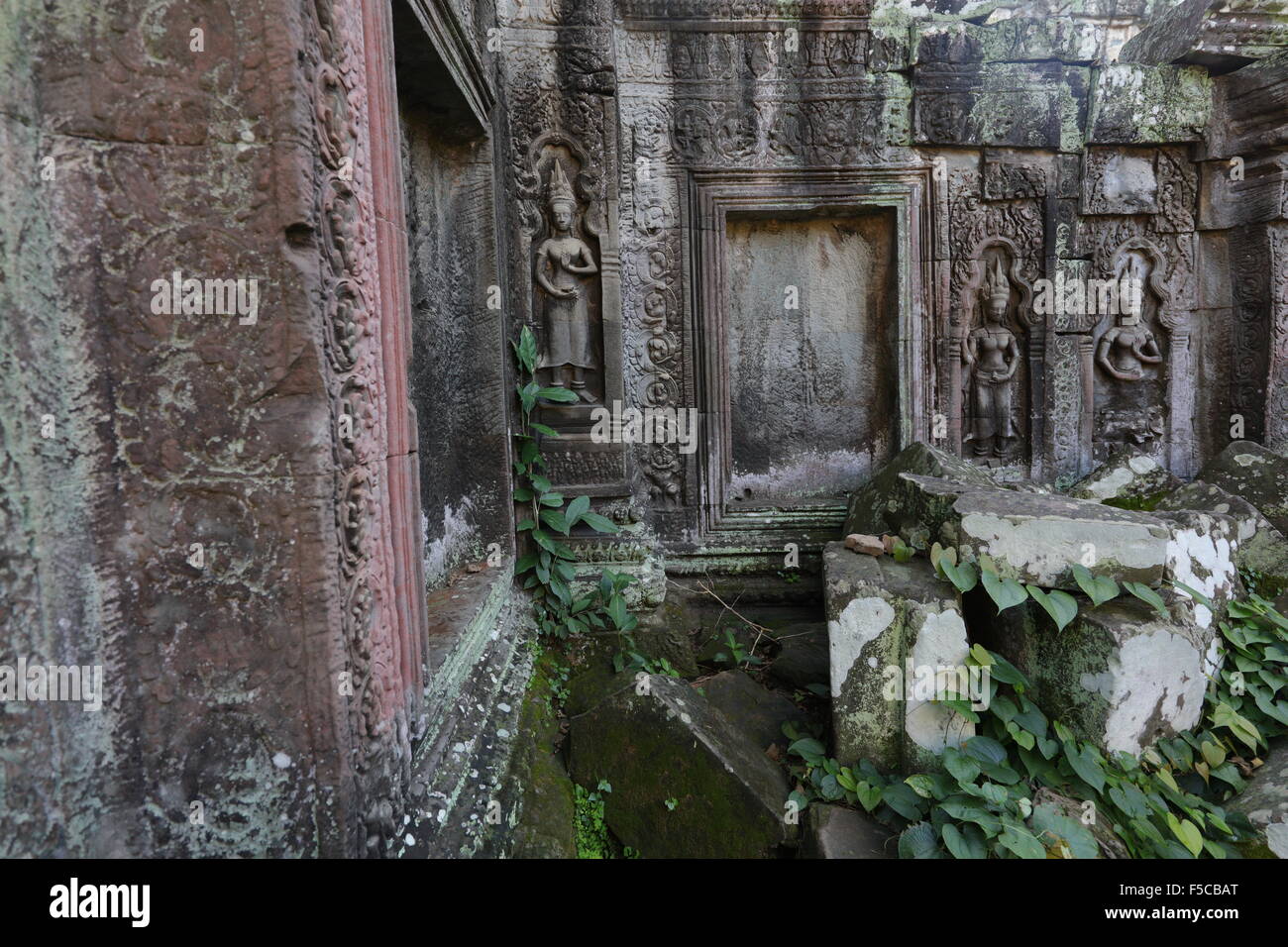 stone carvings in ruin Stock Photo - Alamy