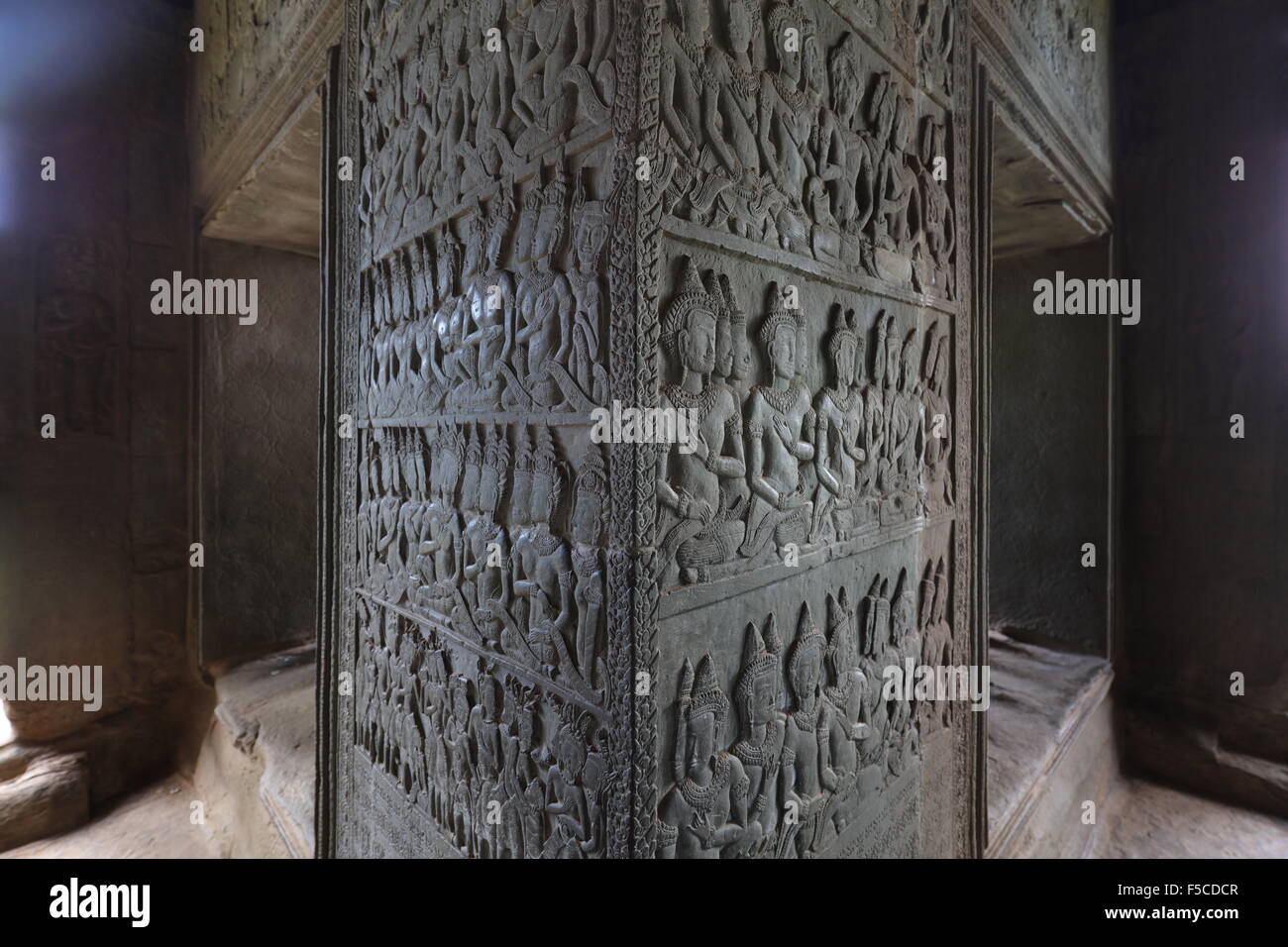 Stone carvings Angkor Wat Stock Photo - Alamy