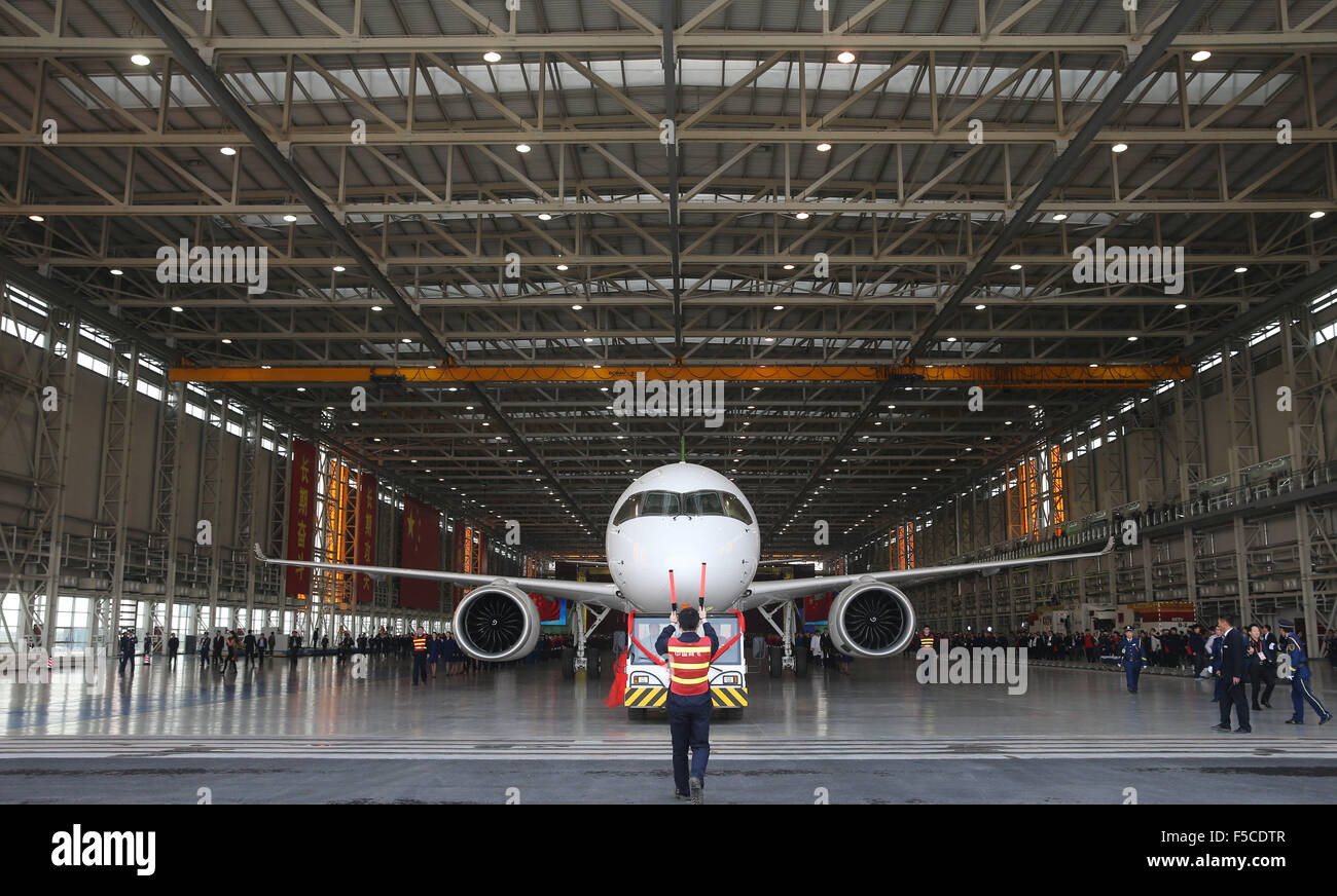 Shanghai. 2nd Nov, 2015. Photo taken on Nov. 2, 2015 shows the C919 ...