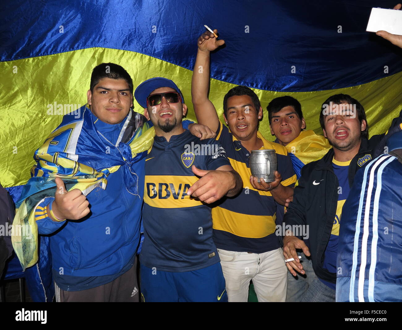Boca juniors fans celebrate hi-res stock photography and images - Alamy