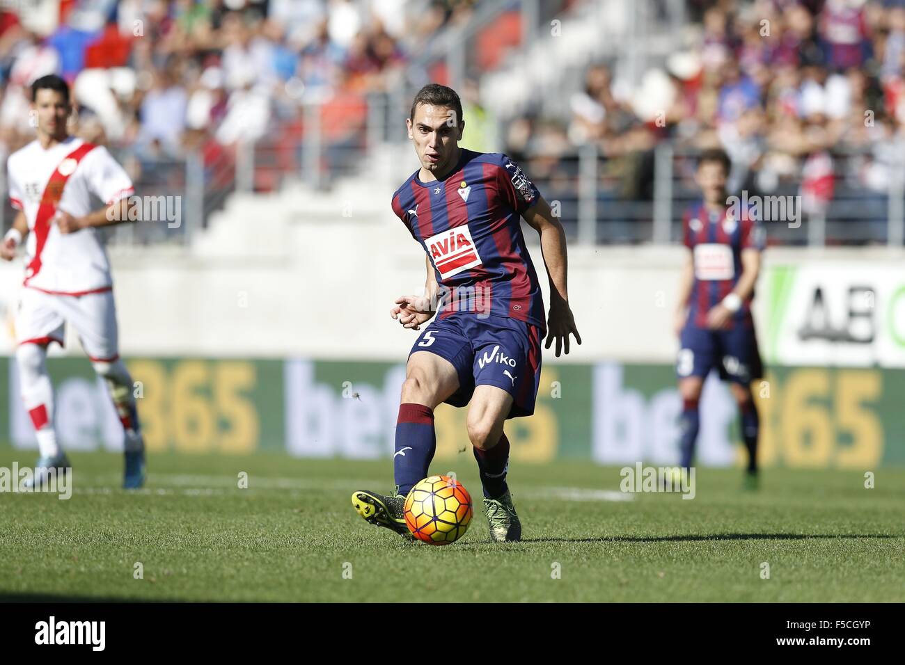 Eibar, Spain. 1st Nov, 2015. Gonzalo Escalante (Eibar) Football/Soccer ...