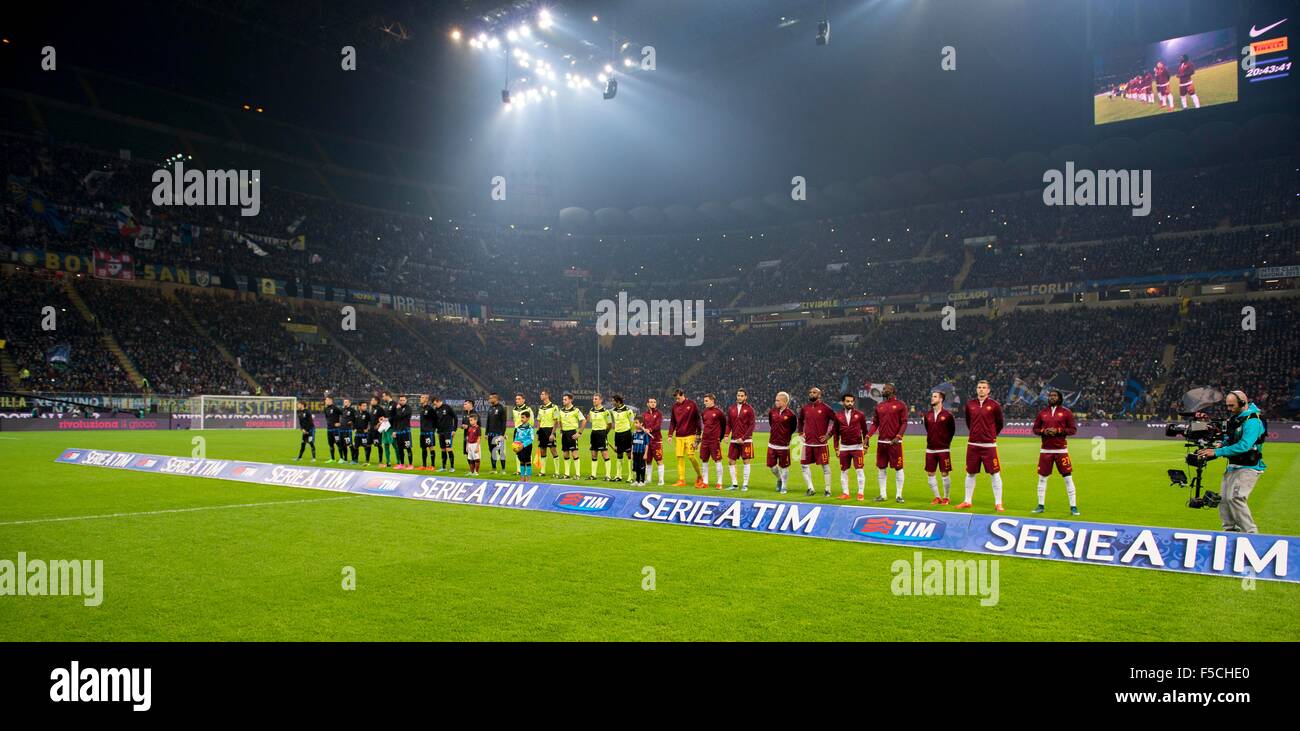 Milan, Italy. 31st Oct, 2015. Two team group line-up Football/Soccer ...