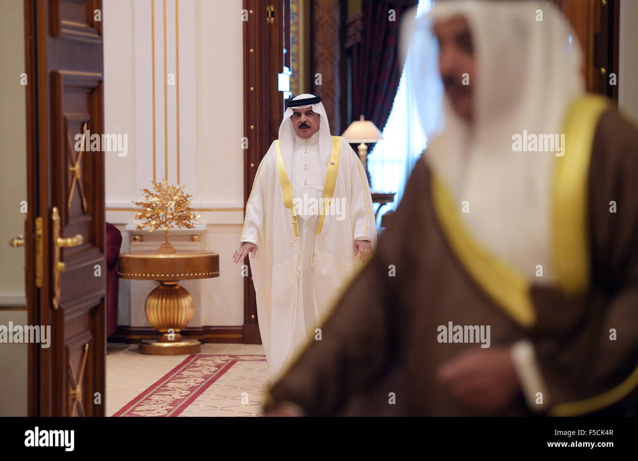 Manama, Bahrain. 31st Oct, 2015. Bahrain's King Hamad bin Isa Al ...