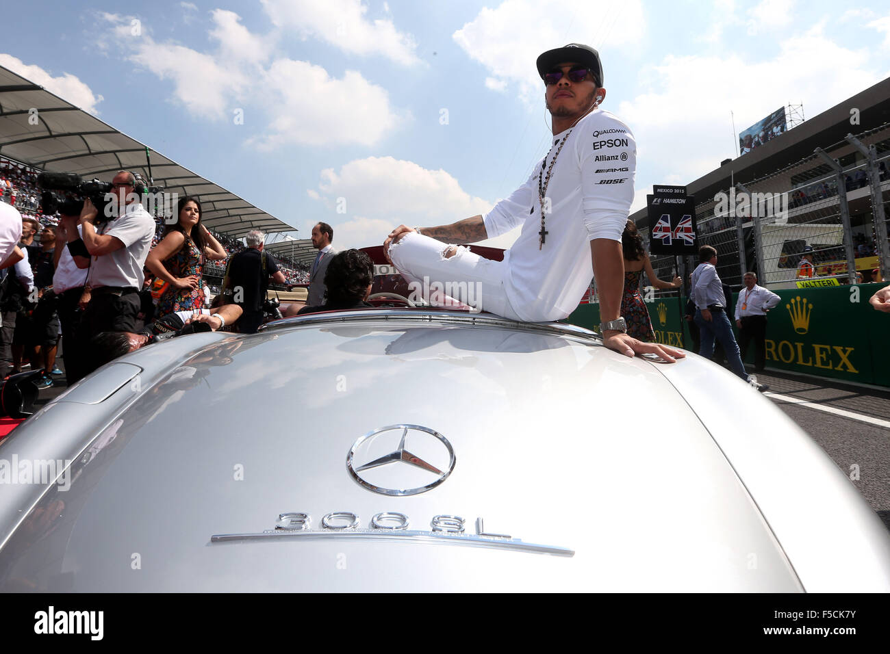 Lewis hamilton 2015 mexico hi-res stock photography and images - Alamy