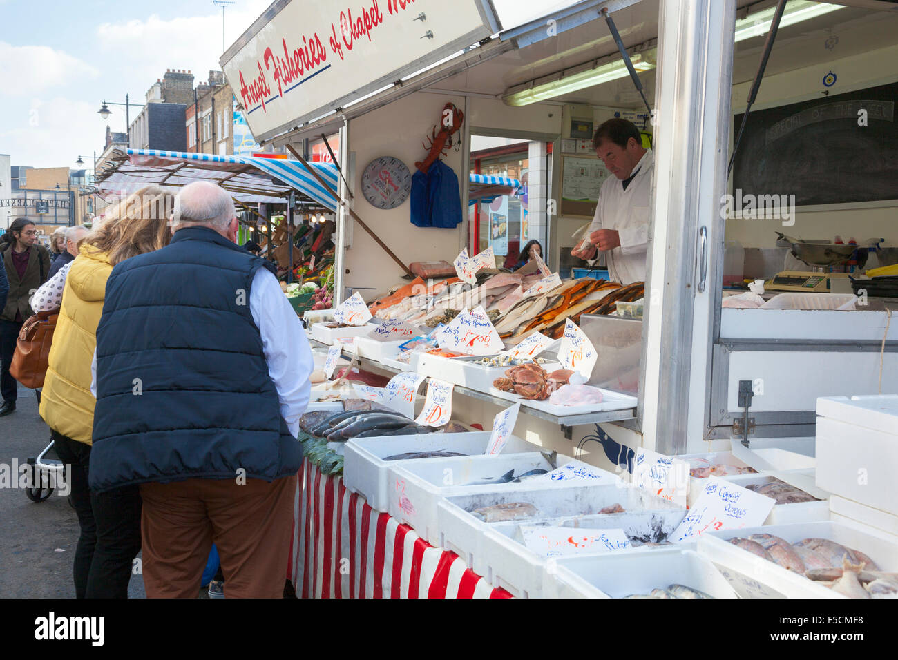 Chapel market islington hi-res stock photography and images - Alamy