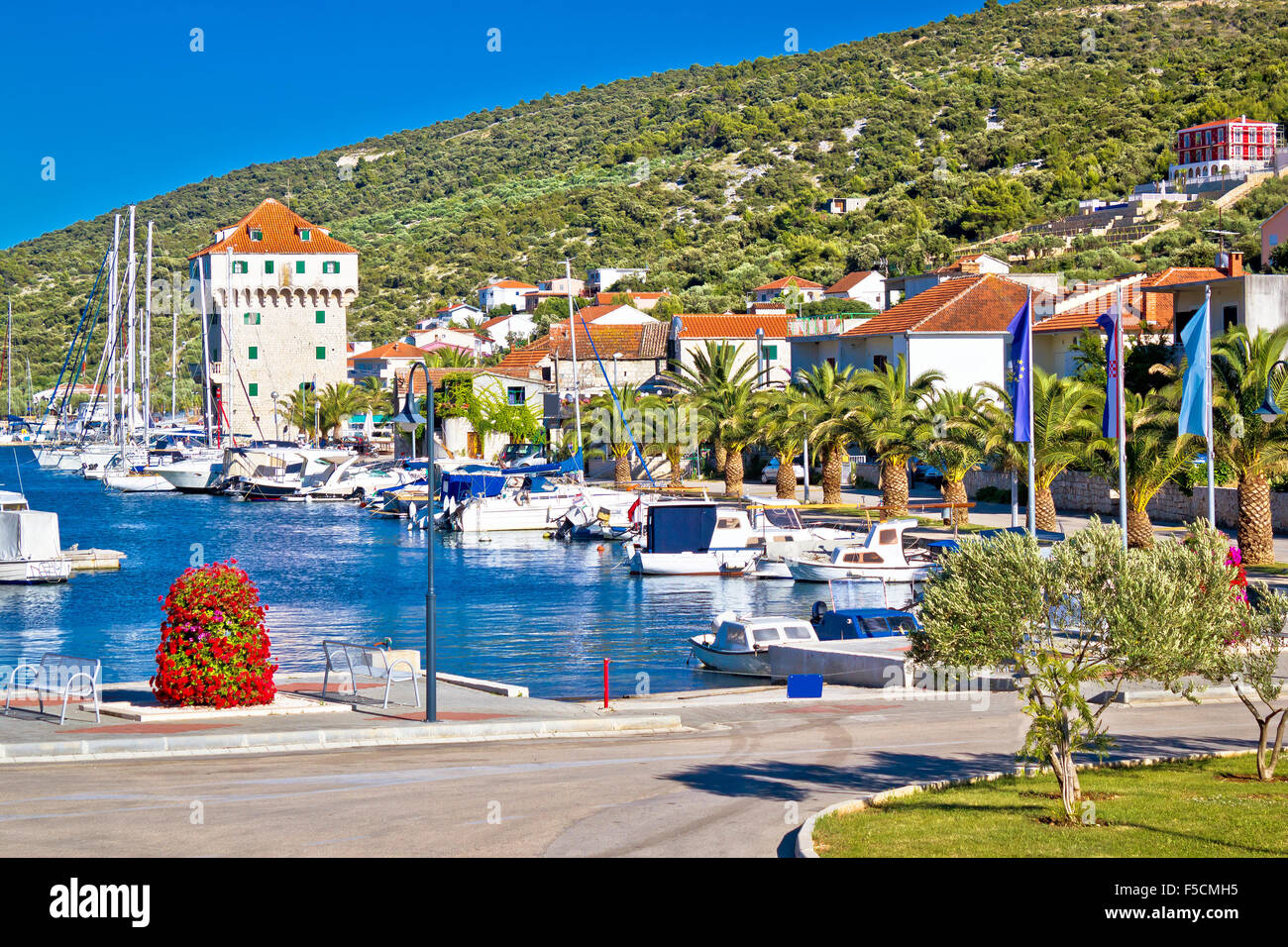 Dalmatian town of Marina waterfront view, Croatia Stock Photo - Alamy