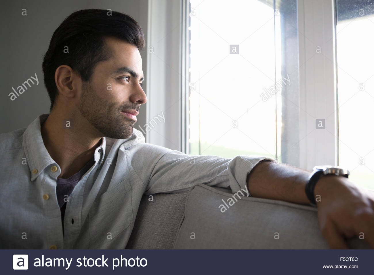 Sofa looking hi-res stock photography and images - Alamy