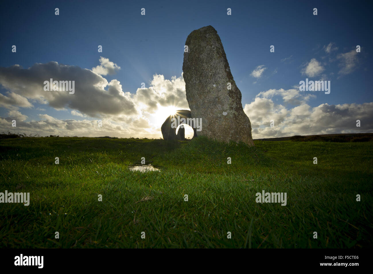 Men an Toll is a small standing stones in Cornwall, United Kingdom ...