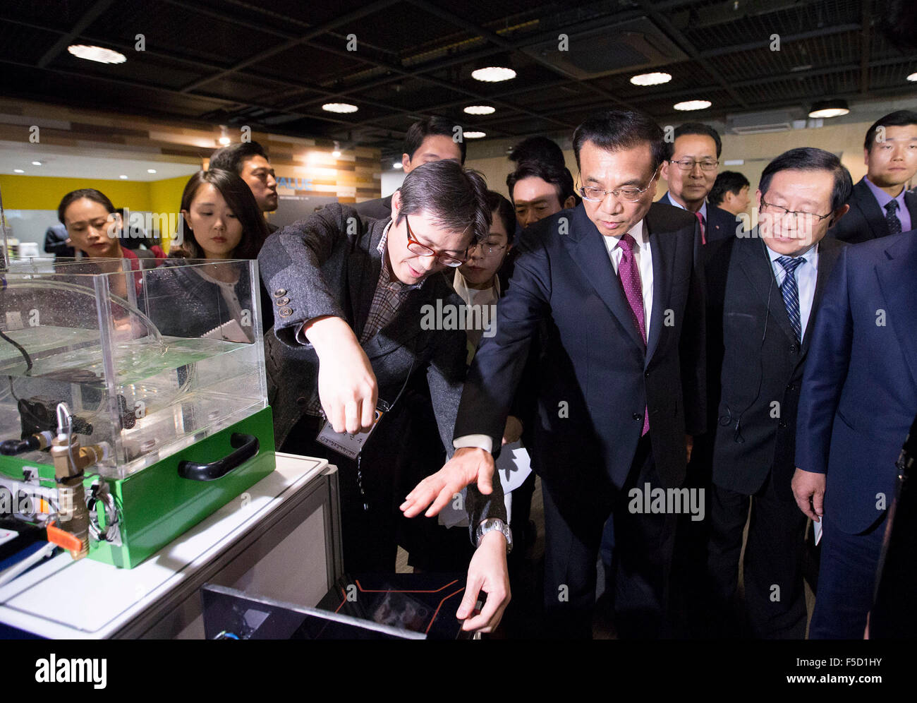 Seoul, South Korea. 2nd Nov, 2015. Chinese Premier Li Keqiang visits ...