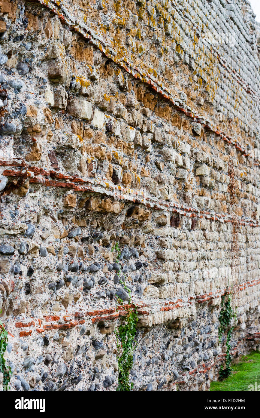 England, Kent, Richborough Roman castle. Detail of walls showing ...
