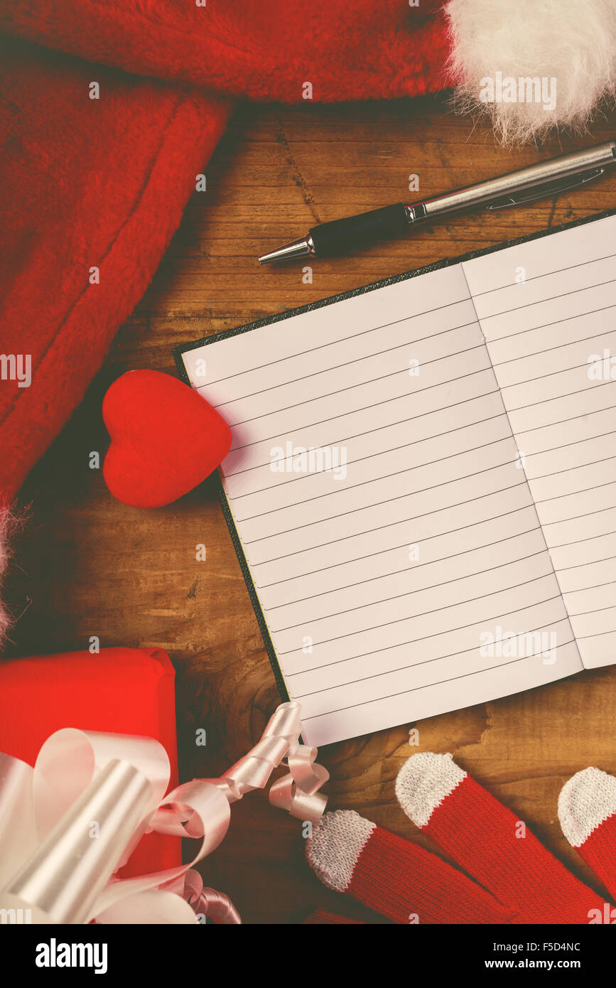 Work list notebook hi-res stock photography and images - Alamy