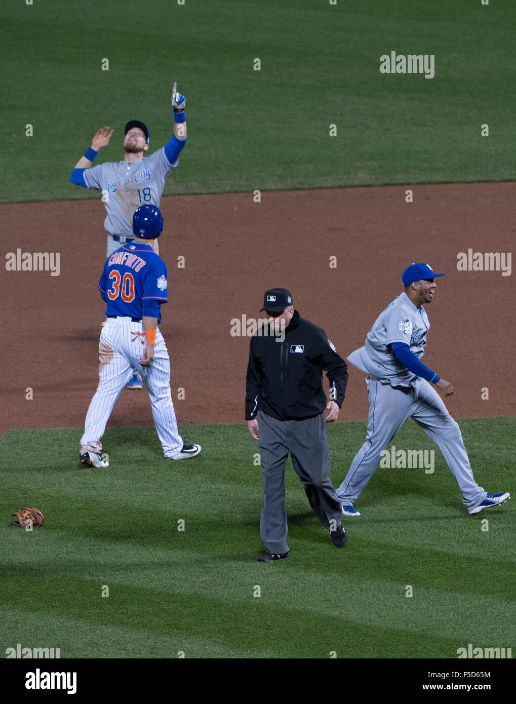 New york mets left fielder michael conforto 30 hi-res stock photography ...
