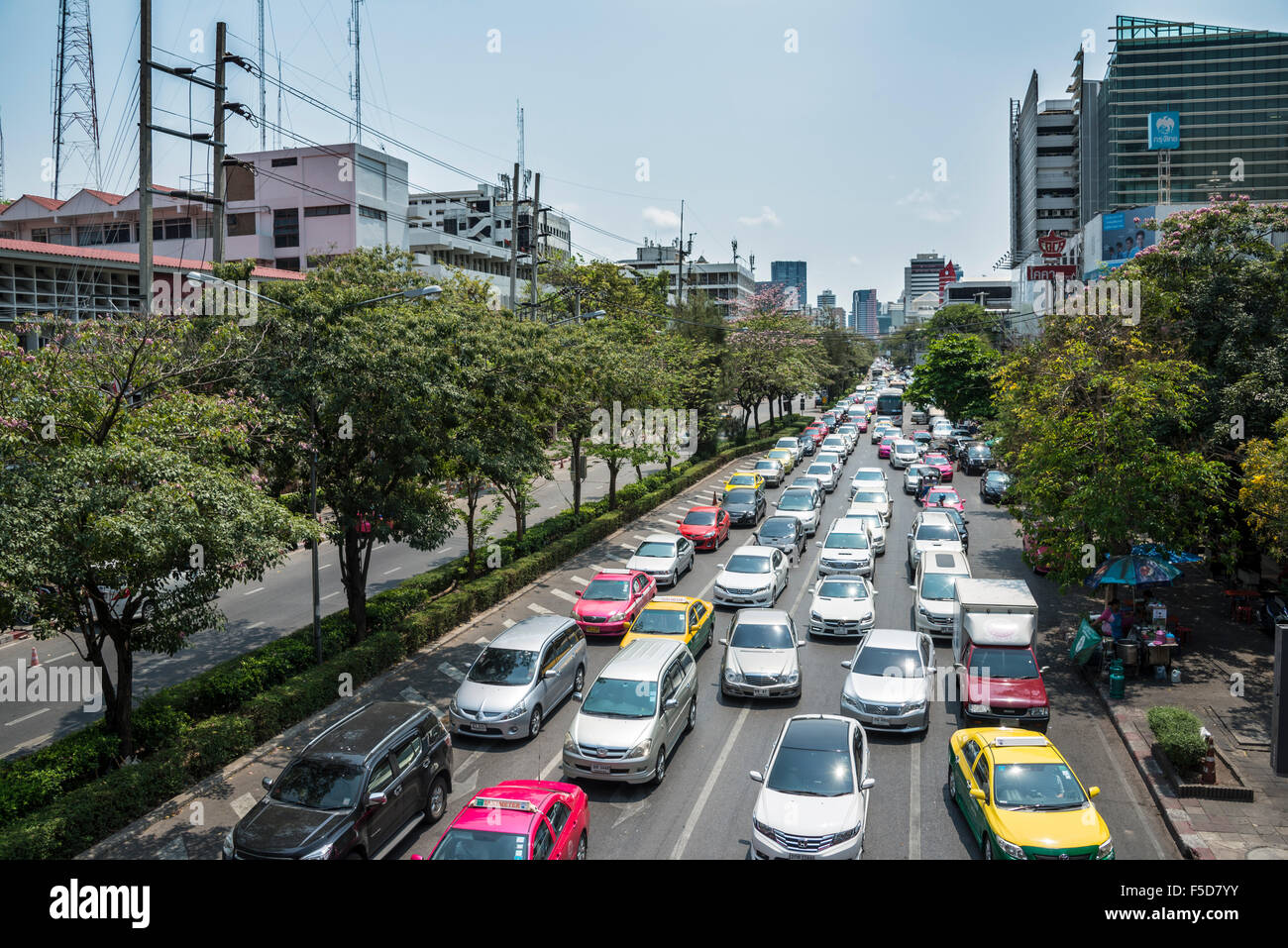 Traffic jam on busy road, Siam Square, Bangkok, Thailand Stock Photo ...