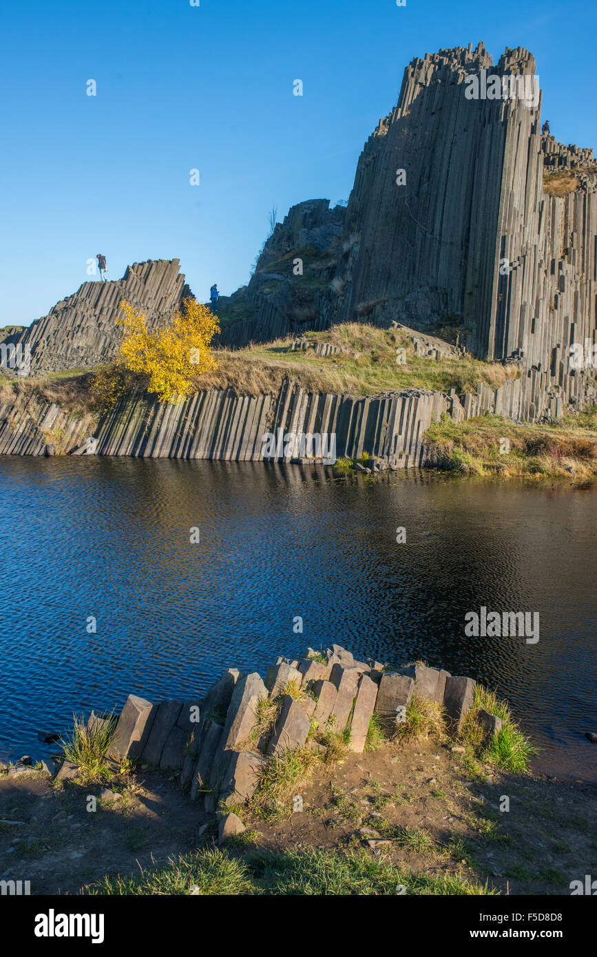 Panska Skala (Herrnhausfelsen, Chambermaid rock), rocky hill ...