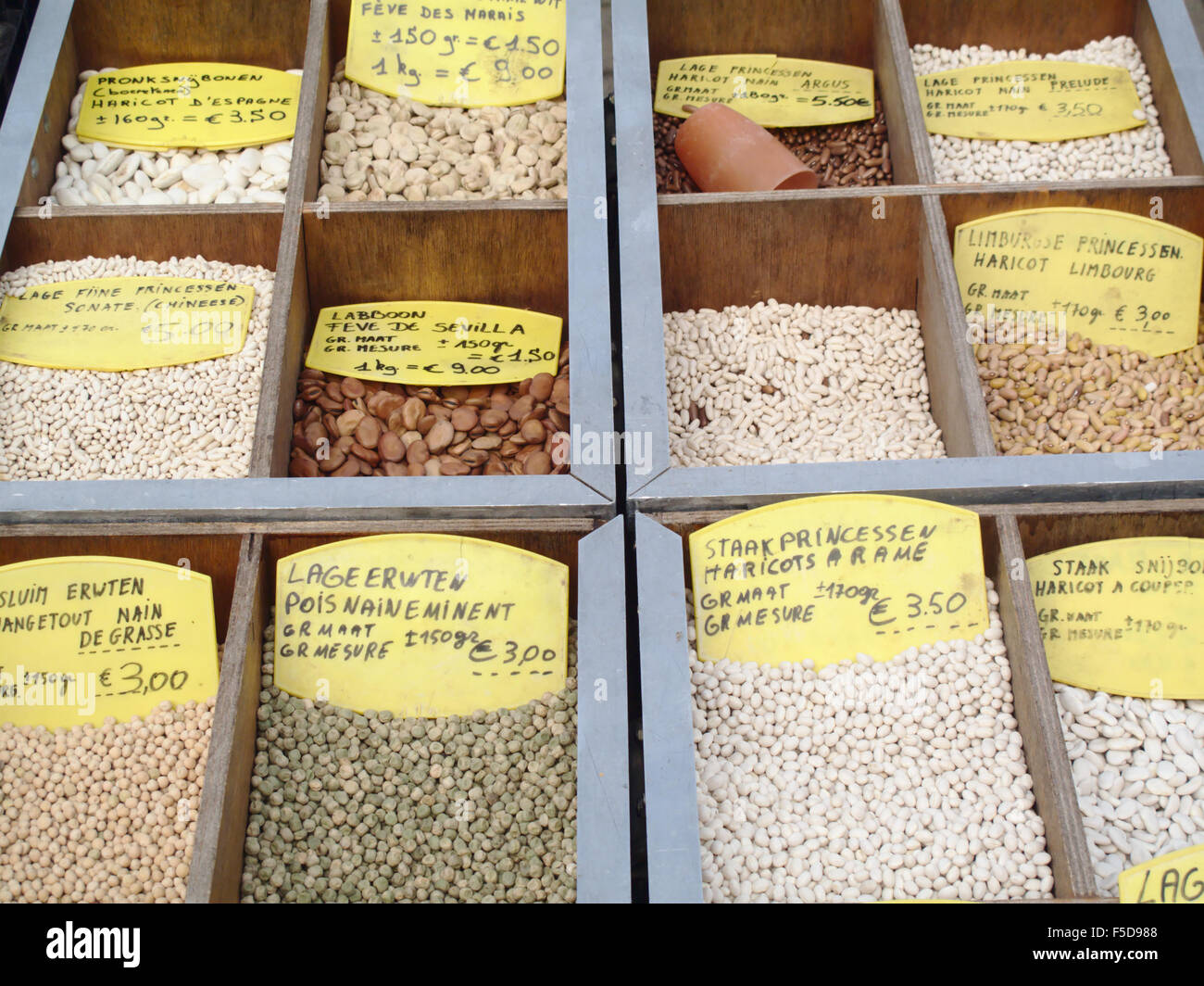 Seed sell hi-res stock photography and images - Alamy