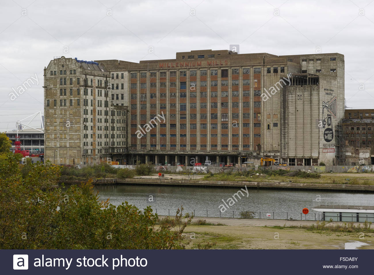Run Down Building, London High Resolution Stock Photography and Images ...
