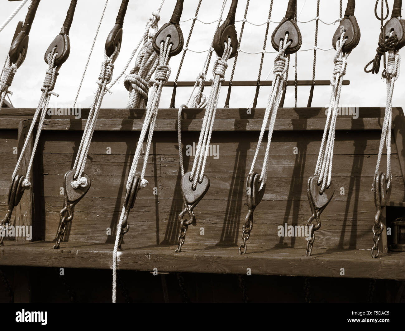 Ship rigging close up in a historical wood boat Stock Photo - Alamy